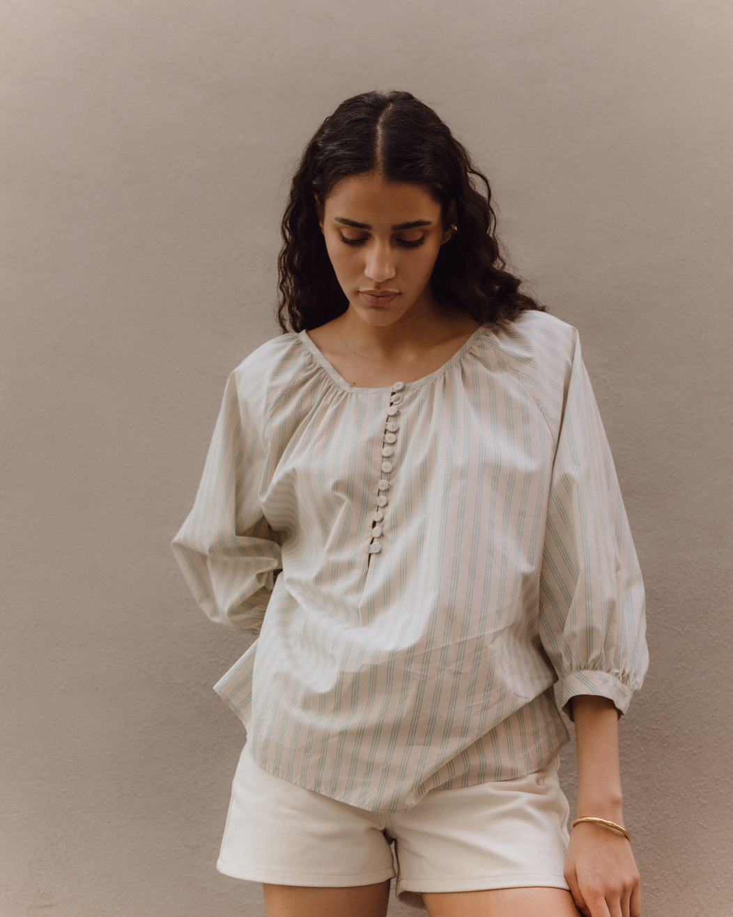 COLLECTIONS – A LINE